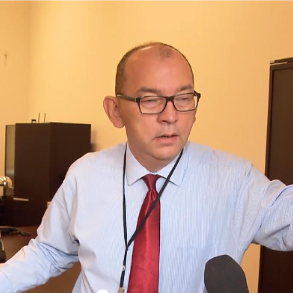 „Egzekutor” Radzik uderza w kompromis z KE. Ściga sędziego za ...