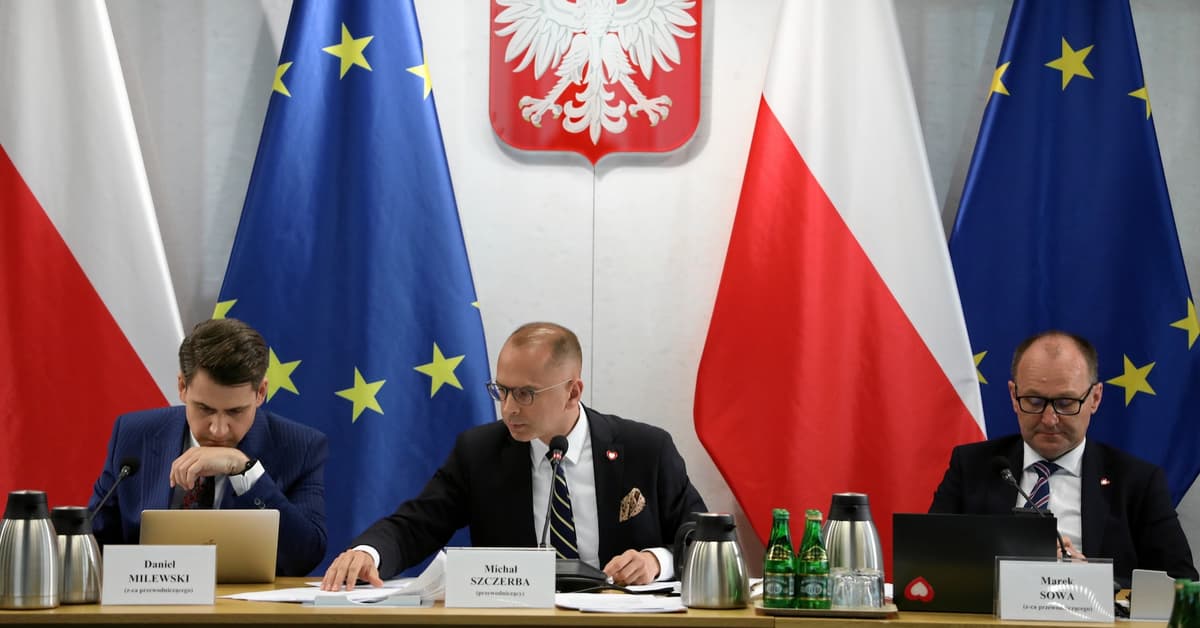 Komisja wizowa skończyła przesłuchania. Jest wniosek do Bodnara
