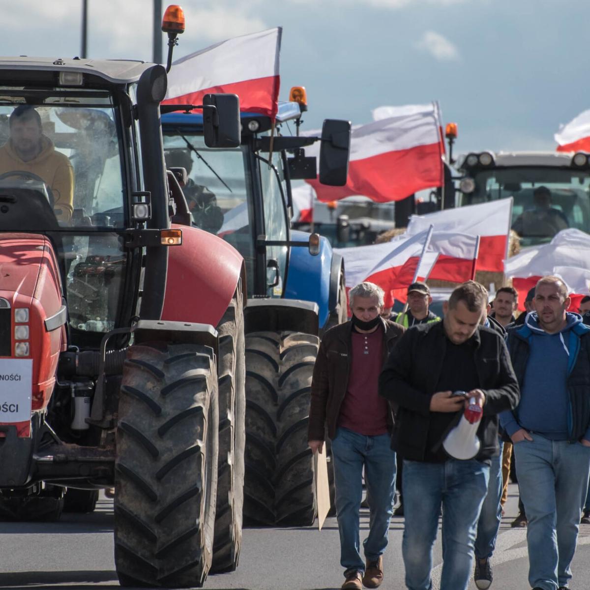 Policja i kierowcy szykują się na wtorkowy protest rolników w Warszawie