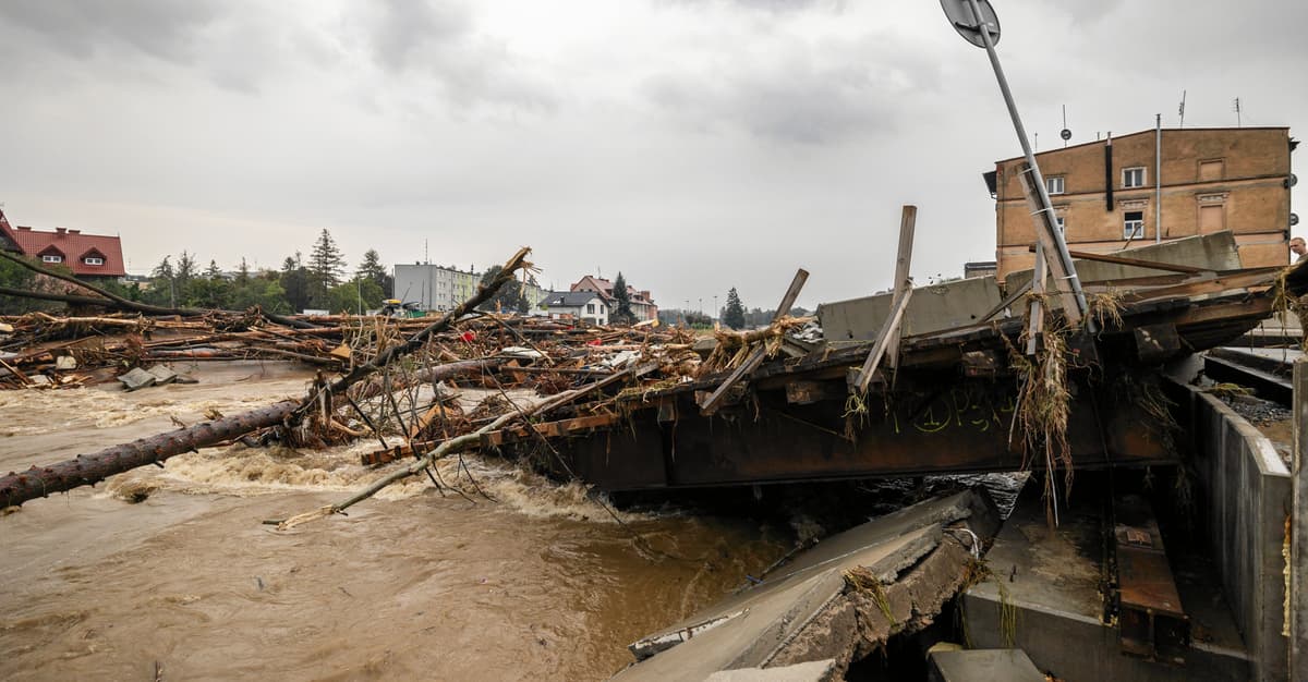 Policja: To może być ósma i dziewiąta ofiara powodzi