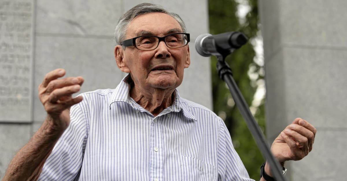 Zmarł Marian Turski. Przypominamy jego słynne przemówienie "Nie bądź ...