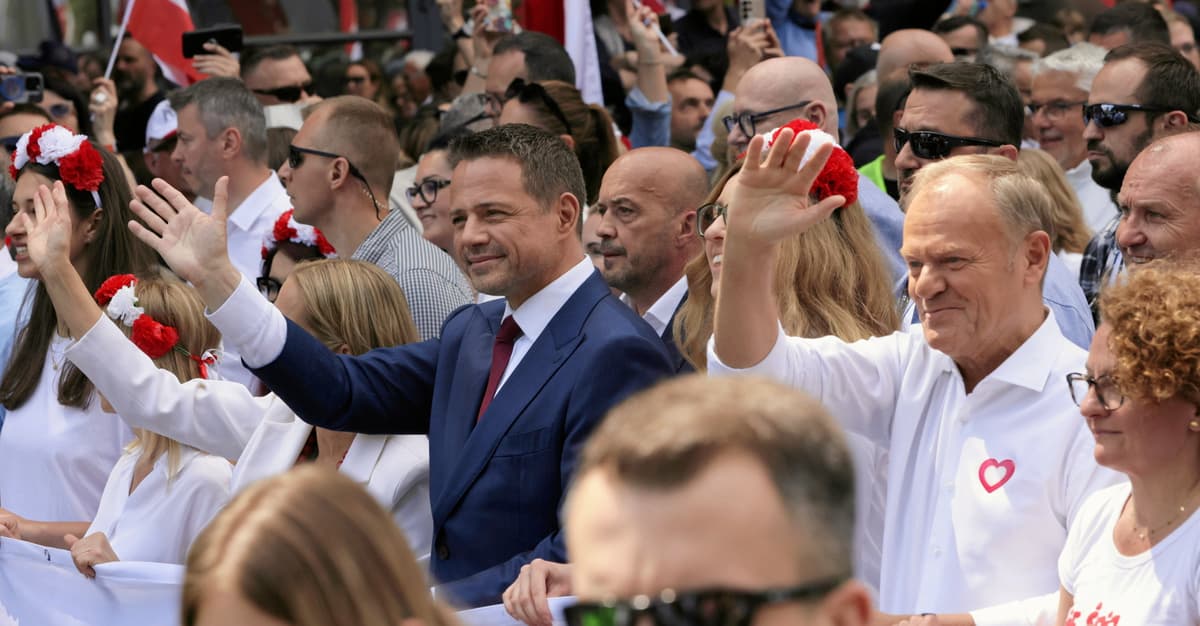 Marsz Trzaskowskiego. Tusk: „Przepraszam i proszę”. Liderzy rządzącej koalicji przekazują ...