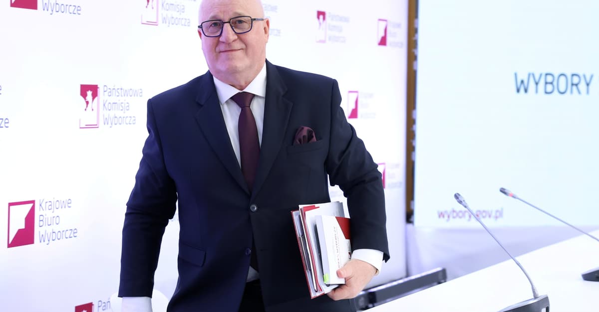 PKW odwleka decyzję w sprawie subwencji PiS. Kolejne posiedzenie za miesiąc - OKO.press