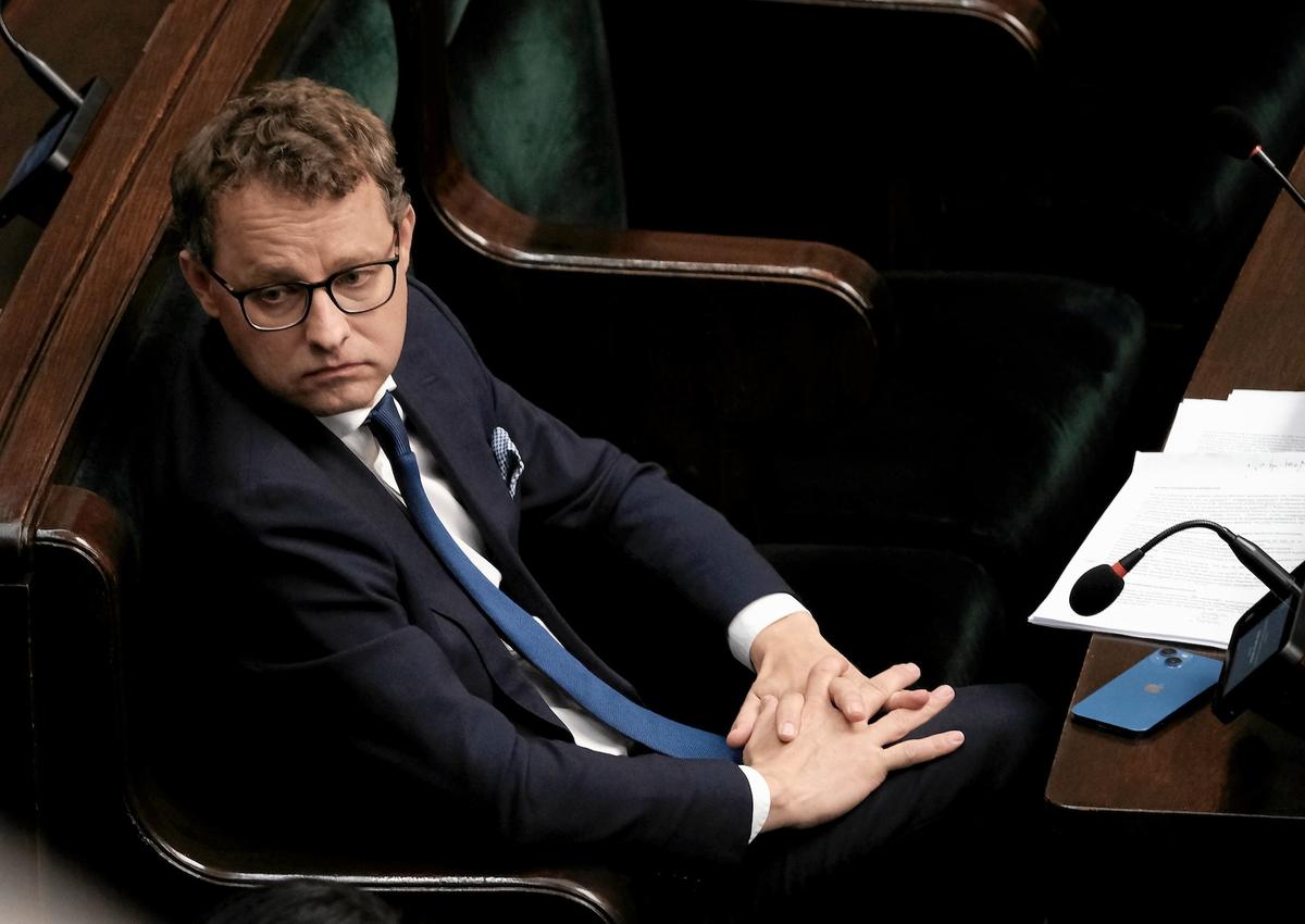 Romanowski chce pozwać Tuska za wpis o „gangsterskim filmie”