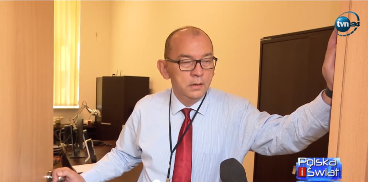 „Egzekutor” Radzik uderza w kompromis z KE. Ściga sędziego za ...