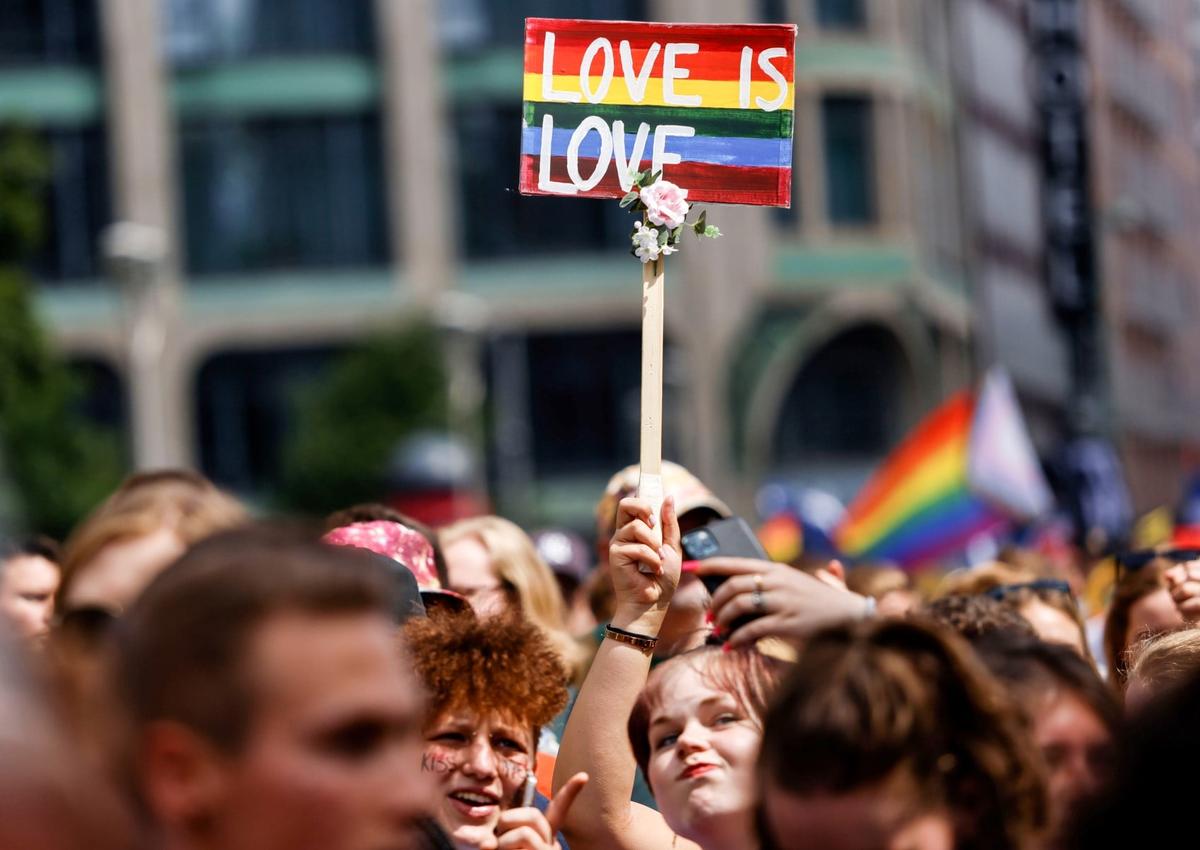 Póki świat światem, nie będzie nigdy gej nam bratem? Sondaż polsko ...