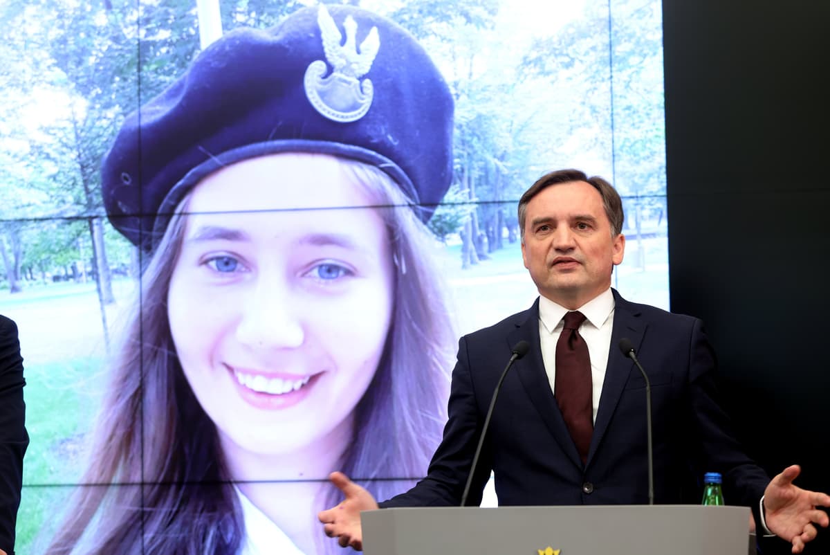 Trzy lata za „szarpanie torby”? Wyjaśniamy, o co chodzi w wyroku wobec ...