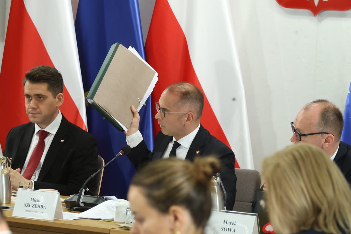 Komisja wizowa ujawnia pismo MSWiA do Wawrzyka. Poważne ostrzeżenie