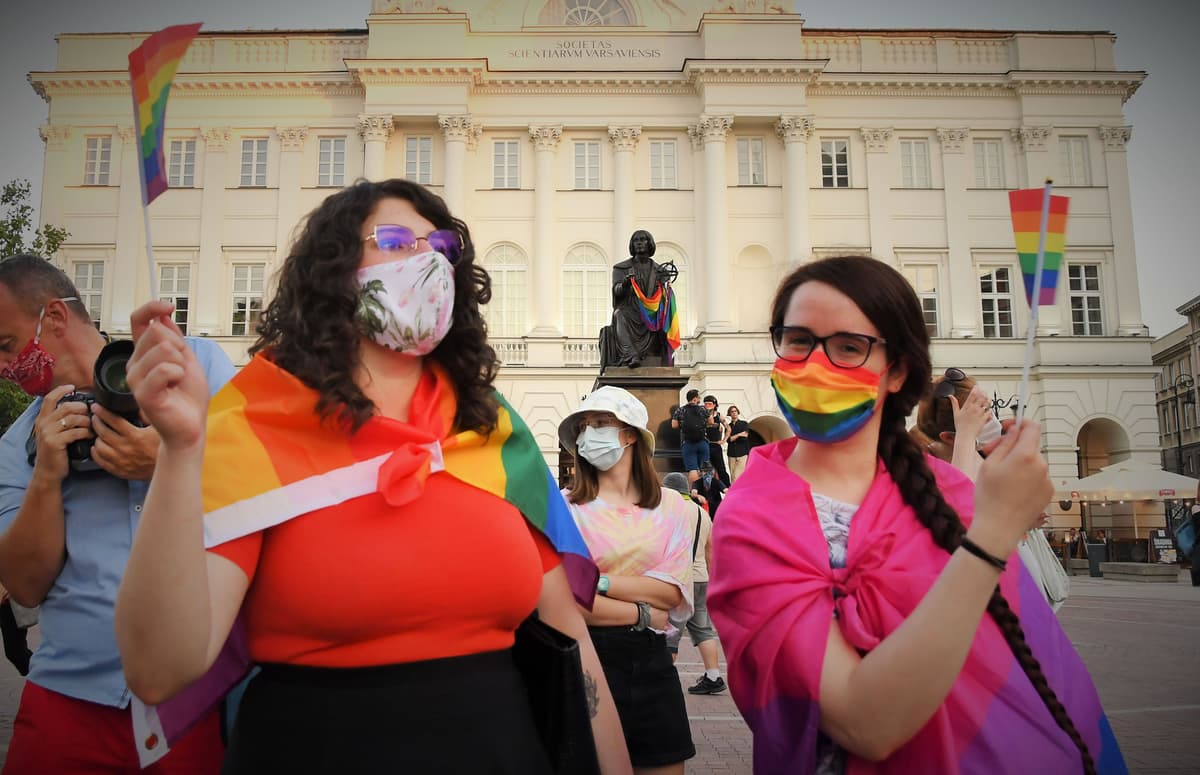 Why are increasingly more young people declaring that they are LGBT+ ...